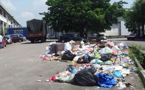 Uncollected garbage causing concern to residents - Citizens Journal
