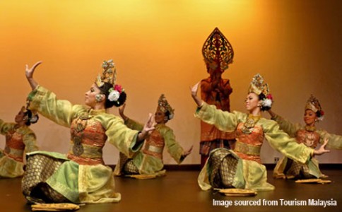 Experience Budaya Raya with the Curve this Aidilfitri - Citizens Journal