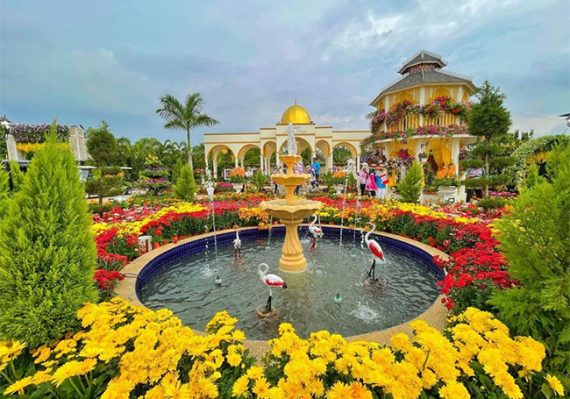 The Royal Floria Putrajaya blooms for its 13th edition - Citizens Journal