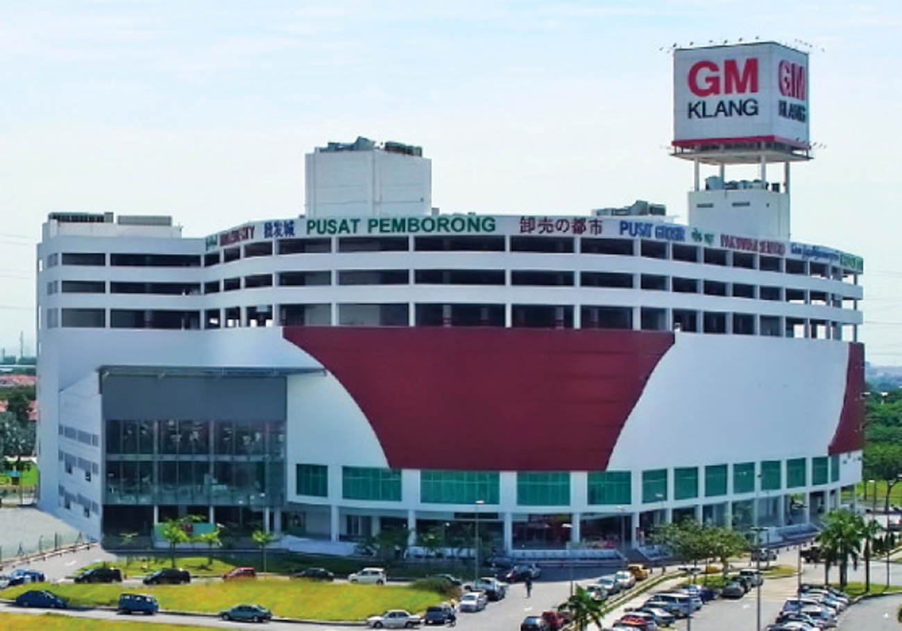 GM Klang attracts shoppers from other countries - Citizens Journal