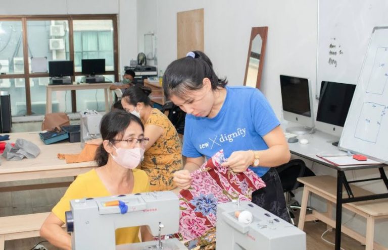 Dignity unveils programme to empower marginalized women - Citizens Journal