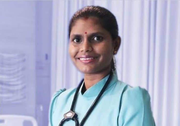Dr Malar receives Employee of the Year Award - Citizens Journal