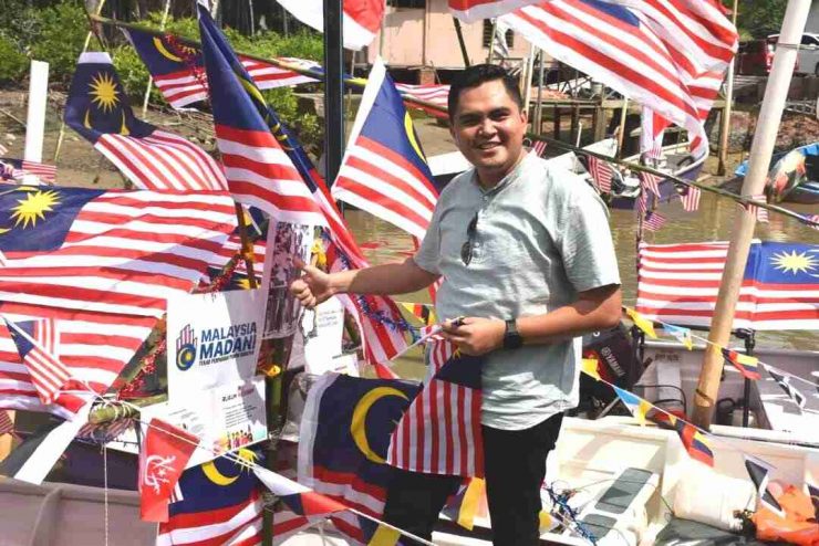 Jalur Gemilang-adorned fishing boats shine in parade - Citizens Journal