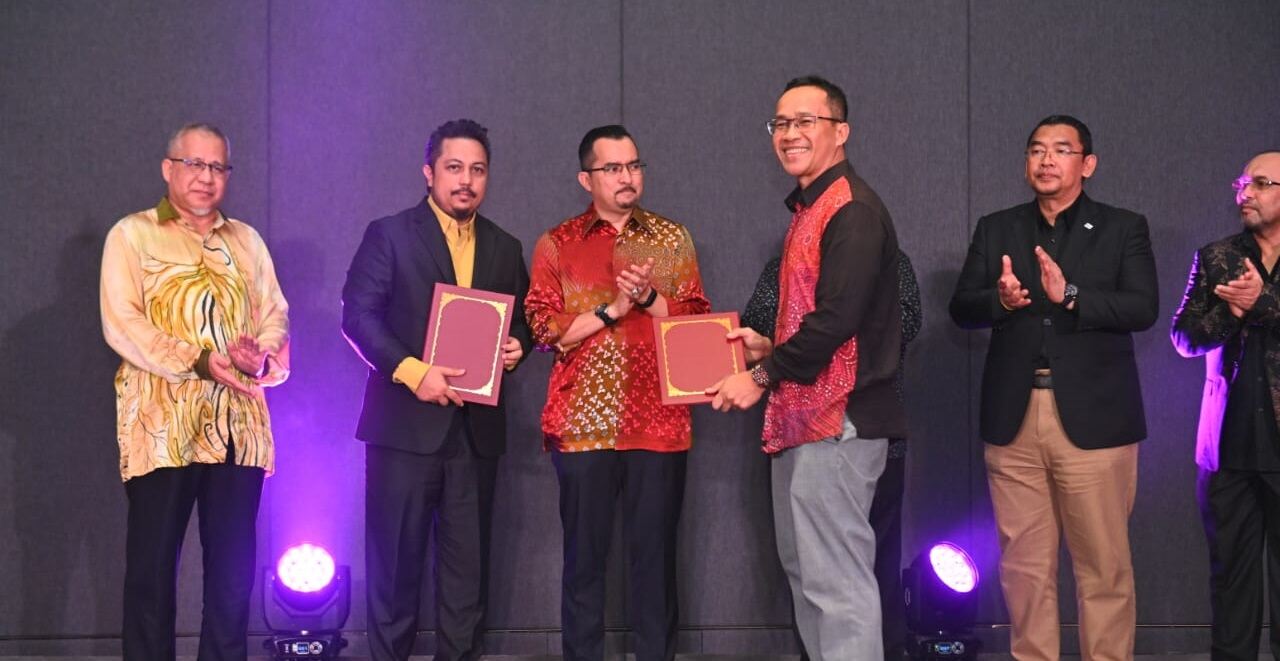 Israk and Muafakat unite for education - Citizens Journal