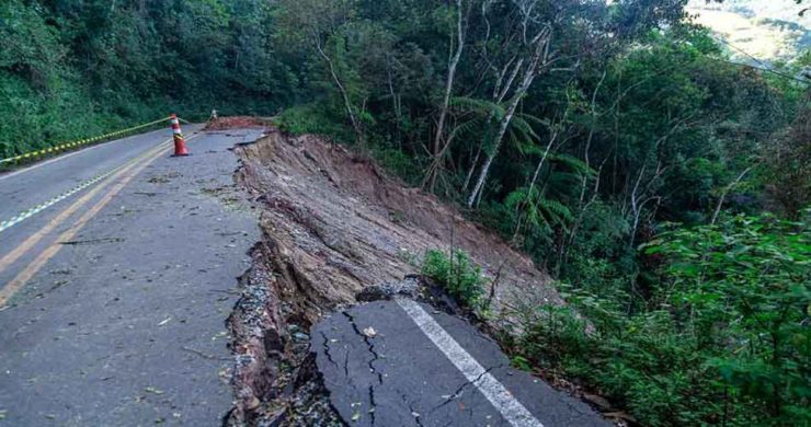 Recognizing the signs of landslides and taking action - Citizens Journal