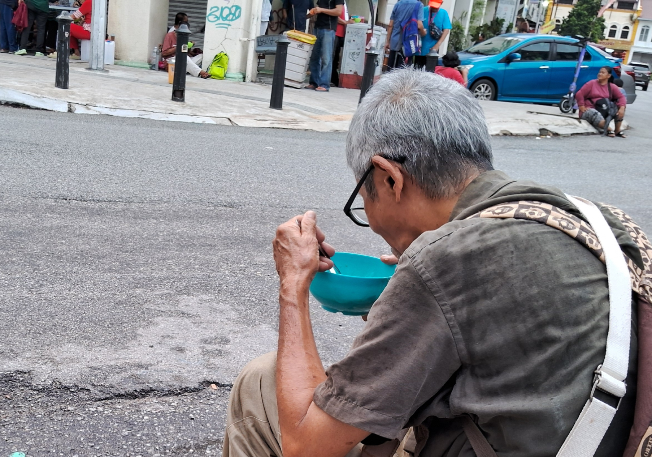 Dapur Jalanan: A lifeline for Kuala Lumpur’s urban poor - Citizens Journal