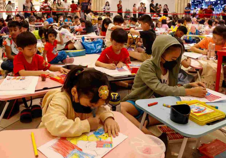 Young talents shine in Klang Parade’s Merdeka Colouring Contest ...