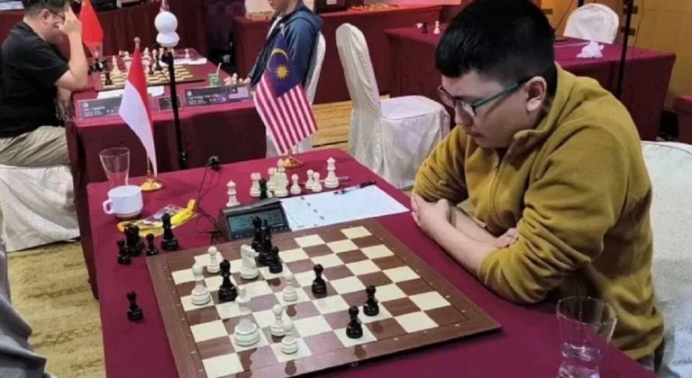 Yeoh Li Tian makes history as Malaysia’s first chess Grandmaster ...